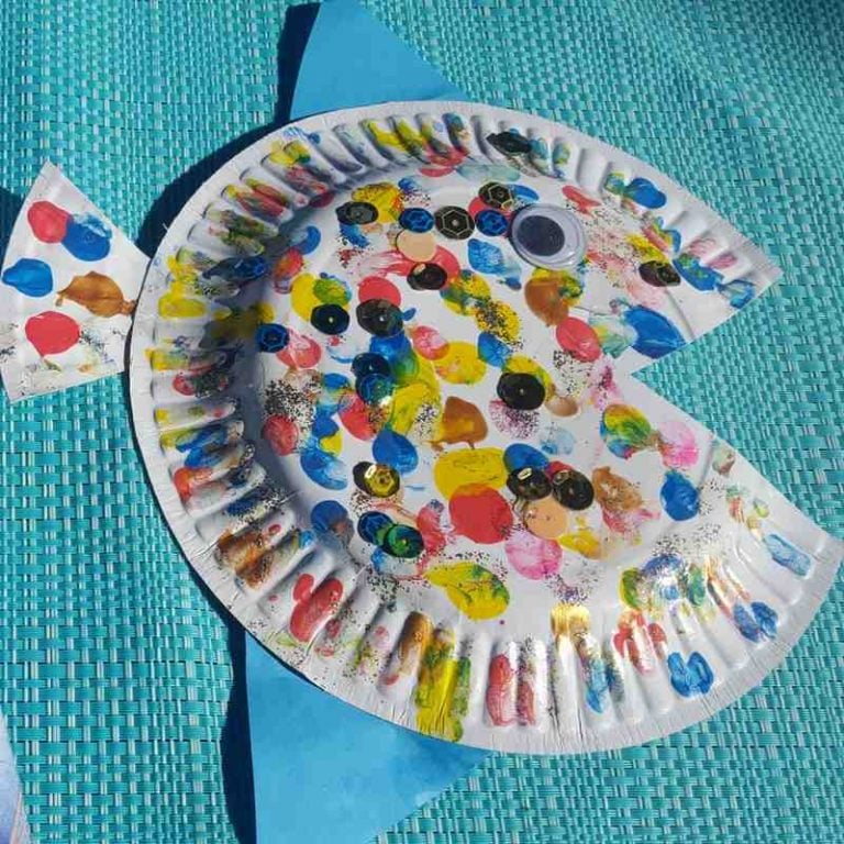 Rainbow Fish Paper Plate Craft - Simply Kinder