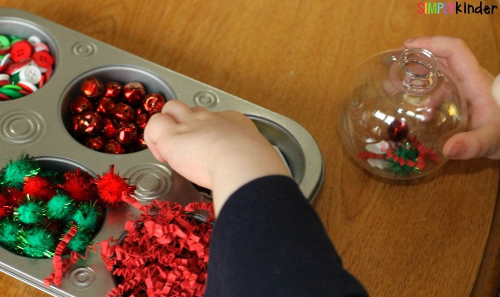 Christmas Ornament: Invitation To Create For Holiday Parties