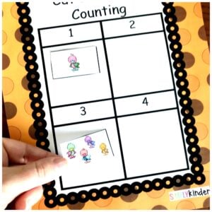 FREE Cut and Paste Counting and Number Recognition Activity
