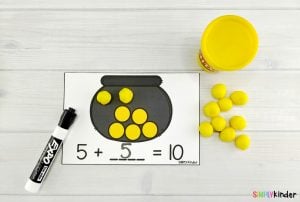 Free Printable Pot of Gold Addition Mats for St. Patrick's Day