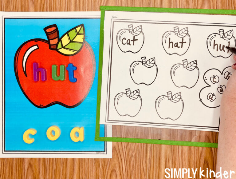 Apple Phonics Work Mat - Simply Kinder